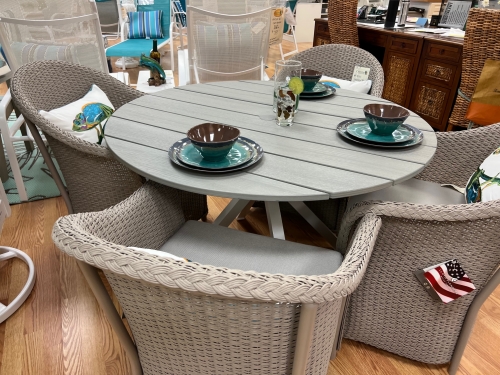 Outdoor Casual Furniture Showroom